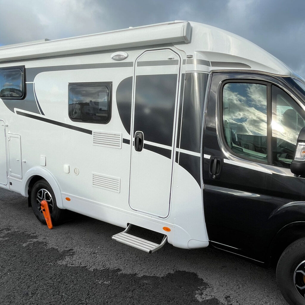 Nemesis Plus (FNP300) motorhome wheel lock from Fullstop