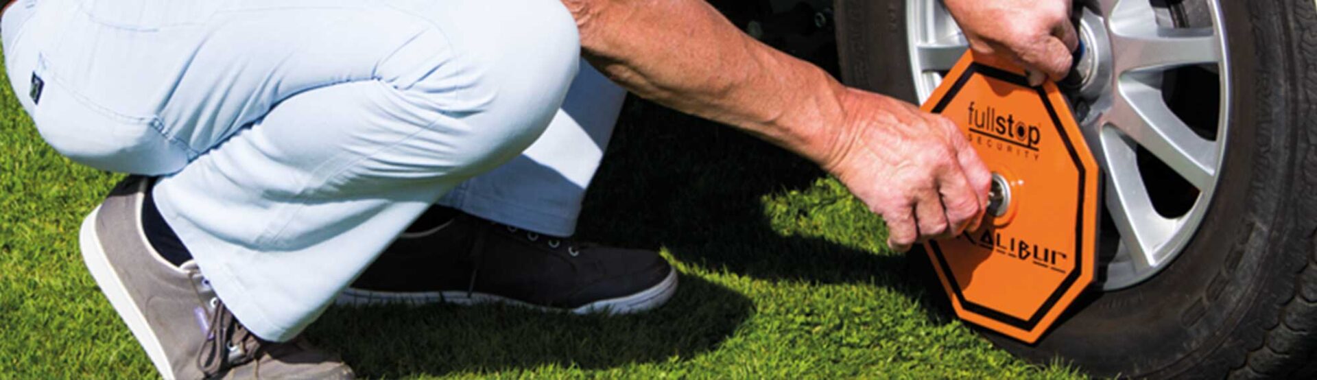 Excalibur (FRL100) caravan wheel lock by Fullstop Security